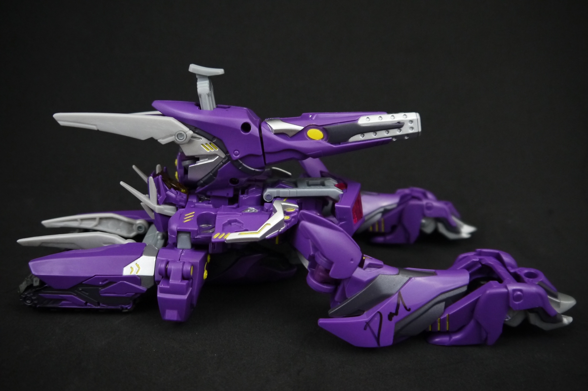 Transformers Prime Shockwave’s Lab [SDCC 2013 Exclusive] – Supar Robo