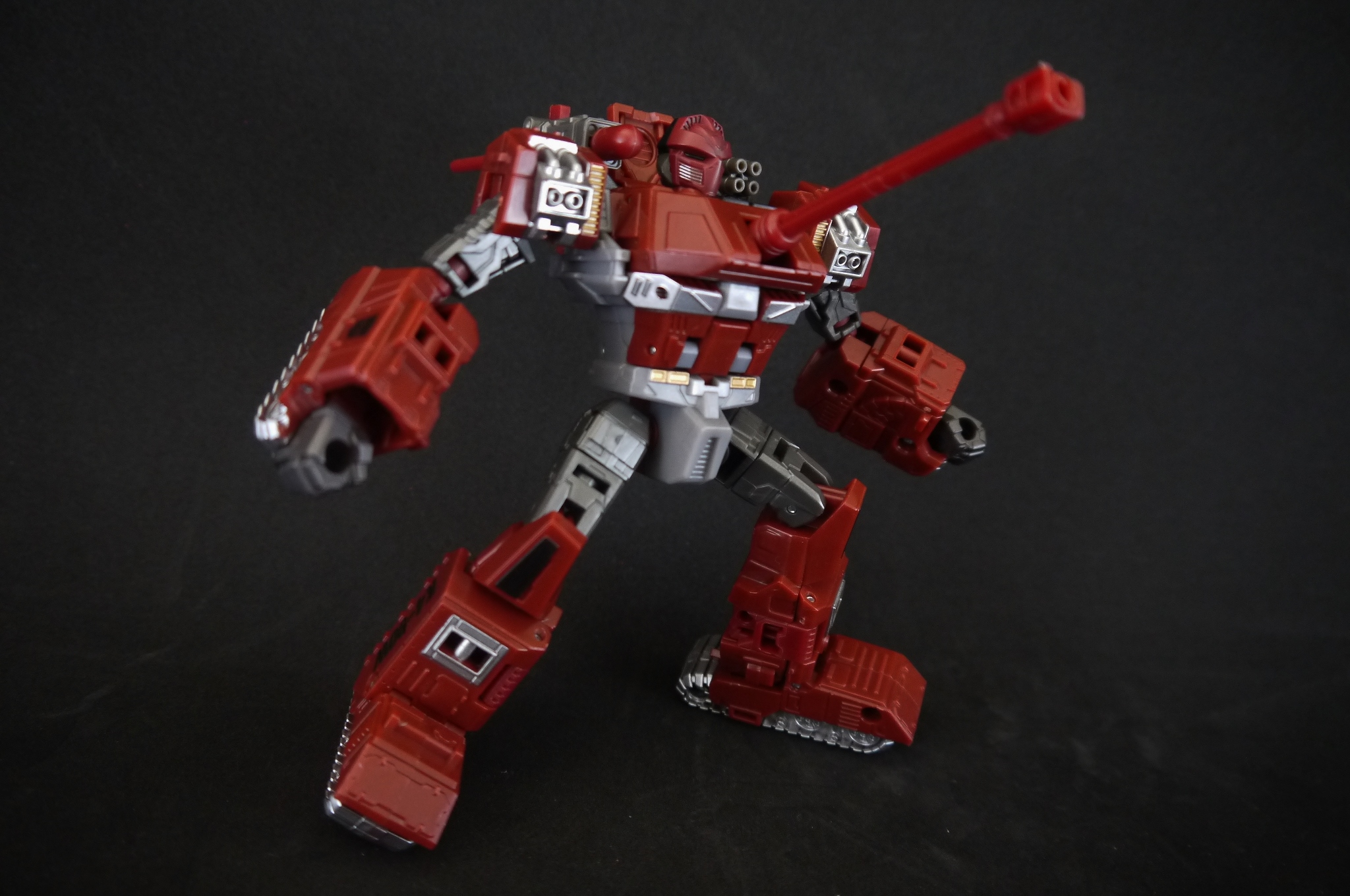 Transformers Generations Deluxe Warpath – Supar Robo
