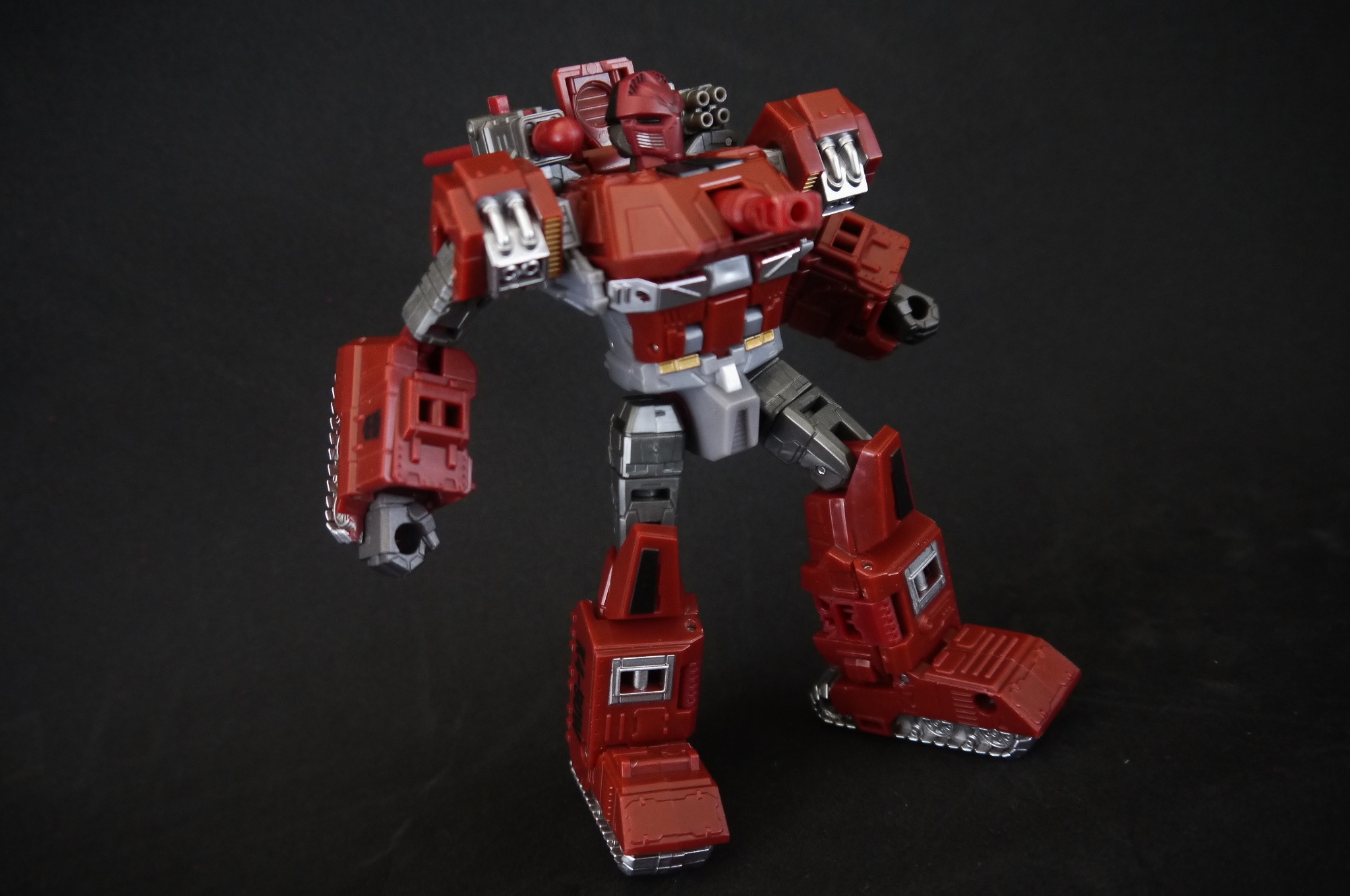 Transformers Generations Deluxe Warpath – Supar Robo
