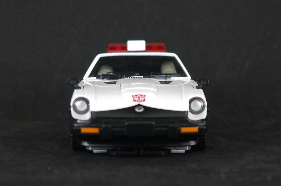 MP-17 Masterpiece Prowl – Supar Robo