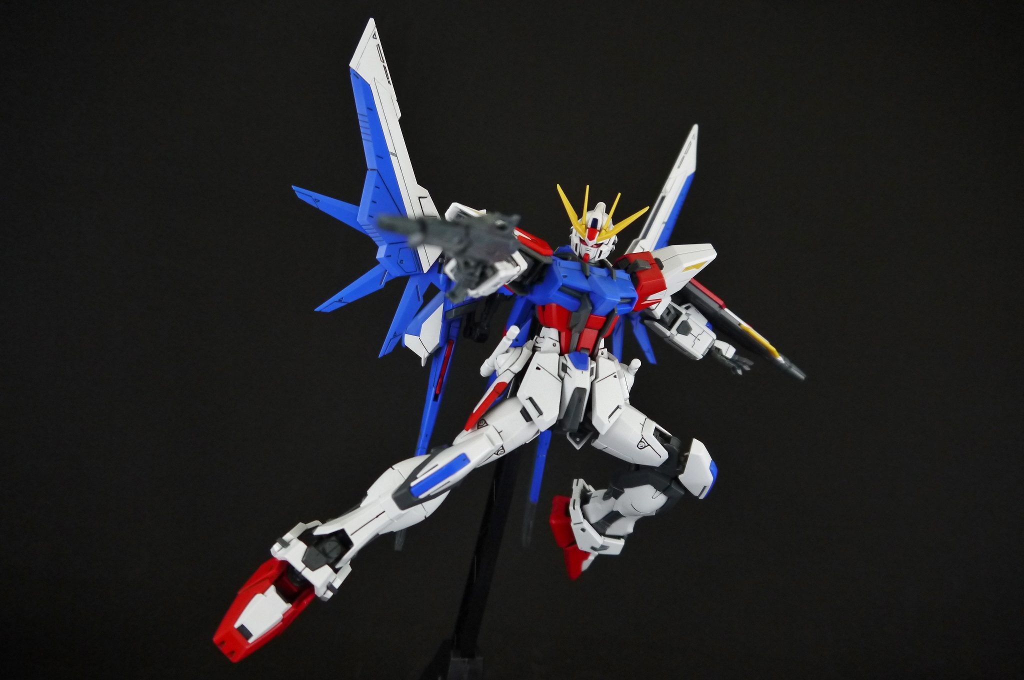 MG Build Strike Gundam Full Package – Supar Robo