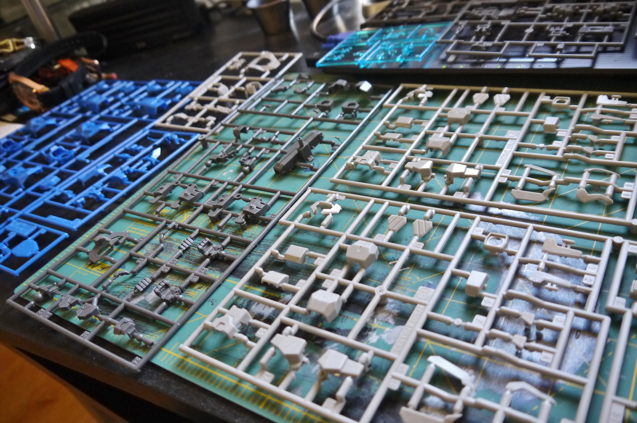 Hasegawa 1/100 Apharmd the Hatter – Supar Robo