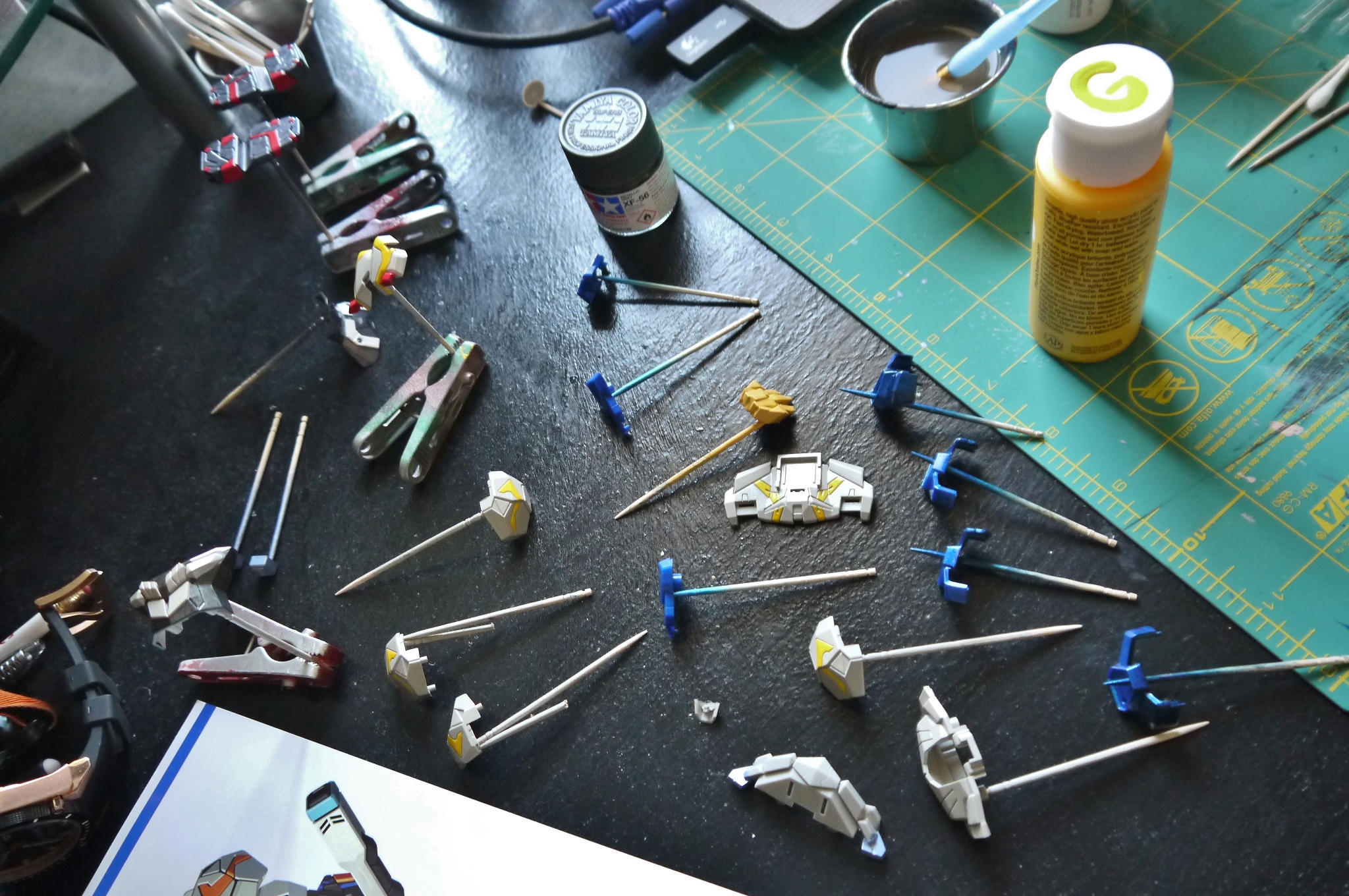 Hasegawa 1/100 Apharmd the Hatter – Supar Robo