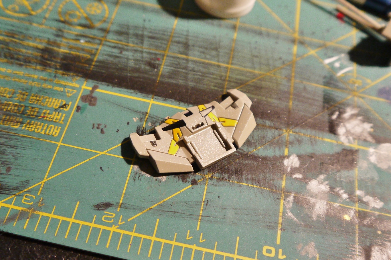 Hasegawa 1/100 Apharmd the Hatter – Supar Robo