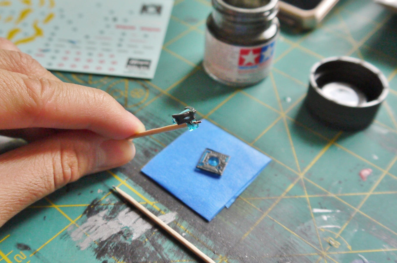 Hasegawa 1/100 Apharmd the Hatter – Supar Robo