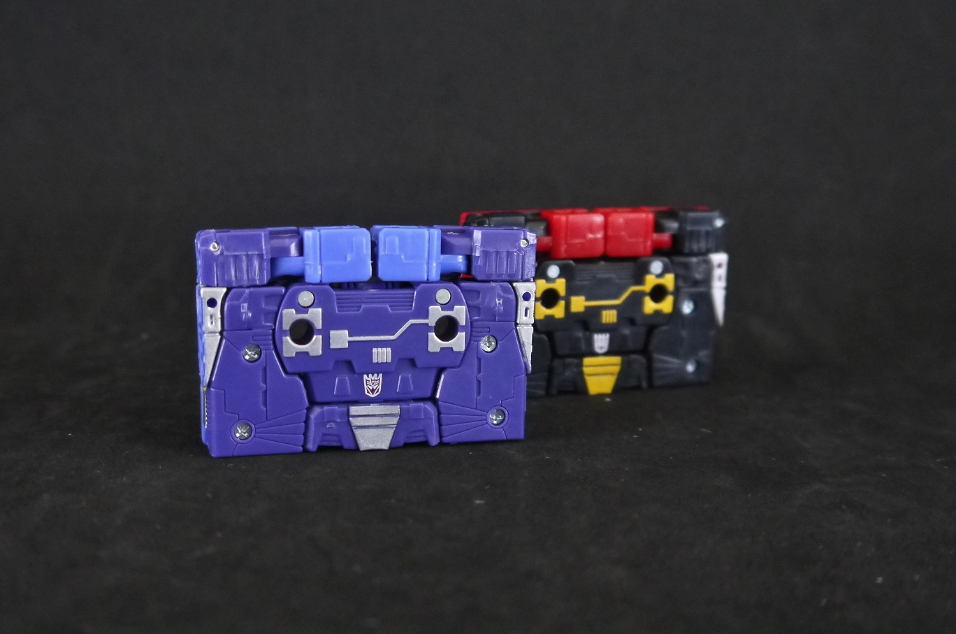 MP-13 Masterpiece Soundwave (2013 TRU Exclusive) – Supar Robo