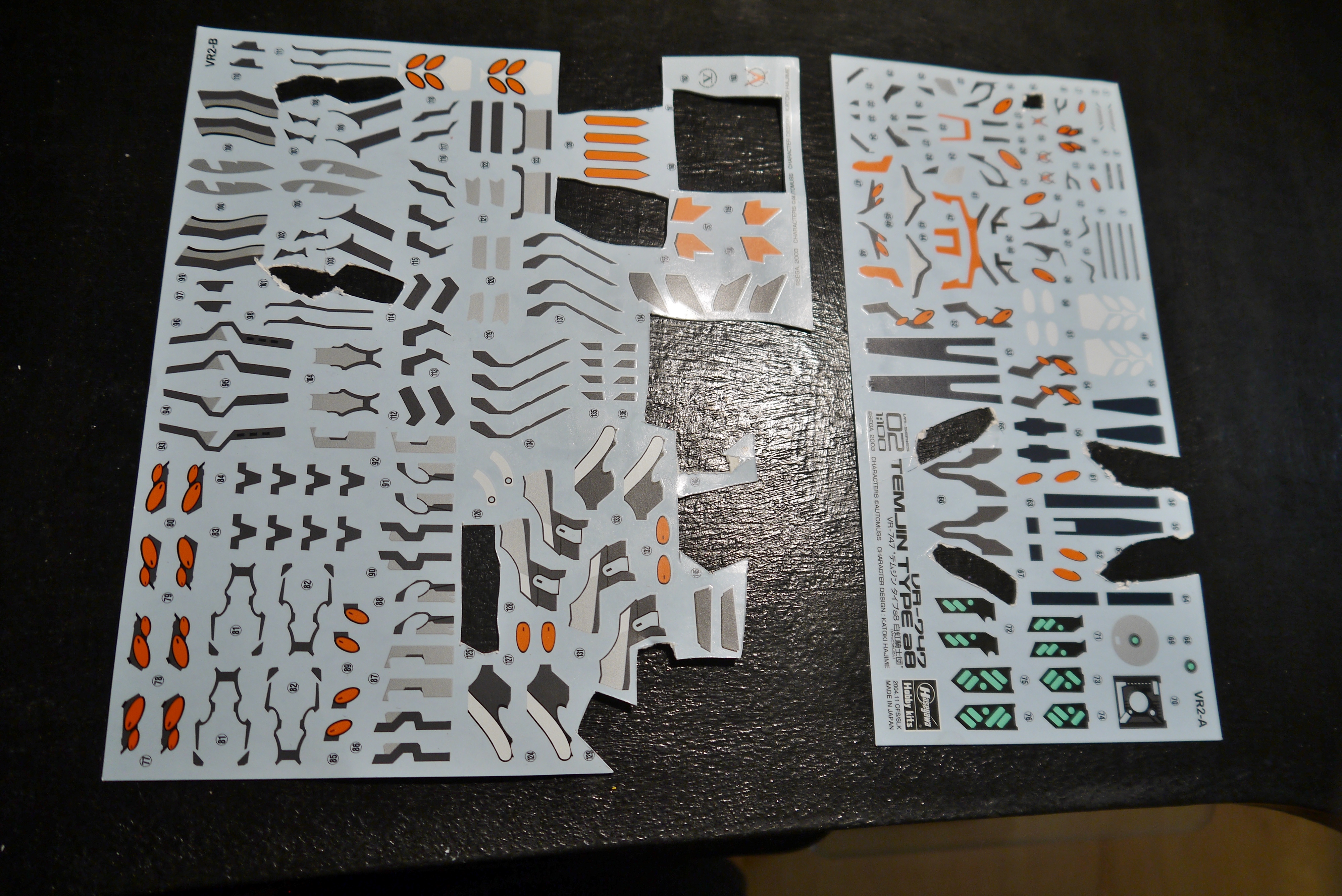 Hasegawa 1/100 Temjin 747 Type a8 “White Rainbow Knight” – Supar Robo