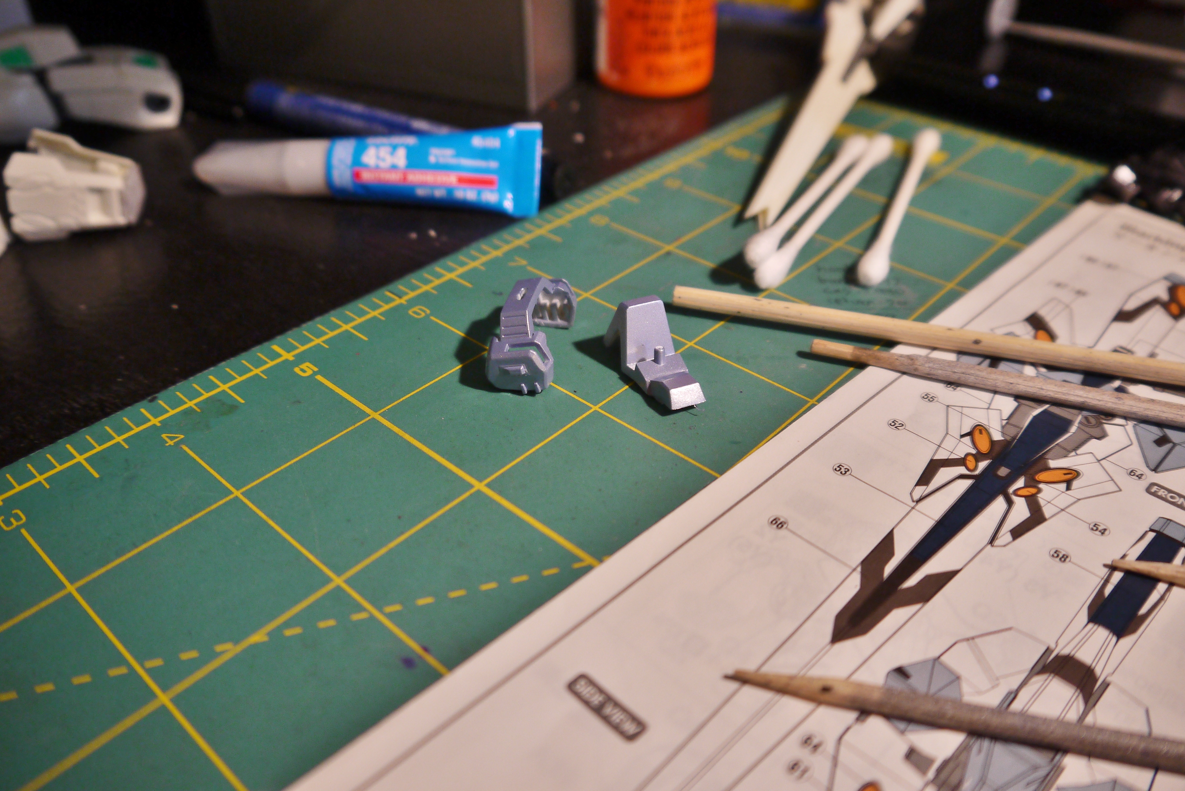 Hasegawa 1/100 Temjin 747 Type a8 “White Rainbow Knight” – Supar Robo