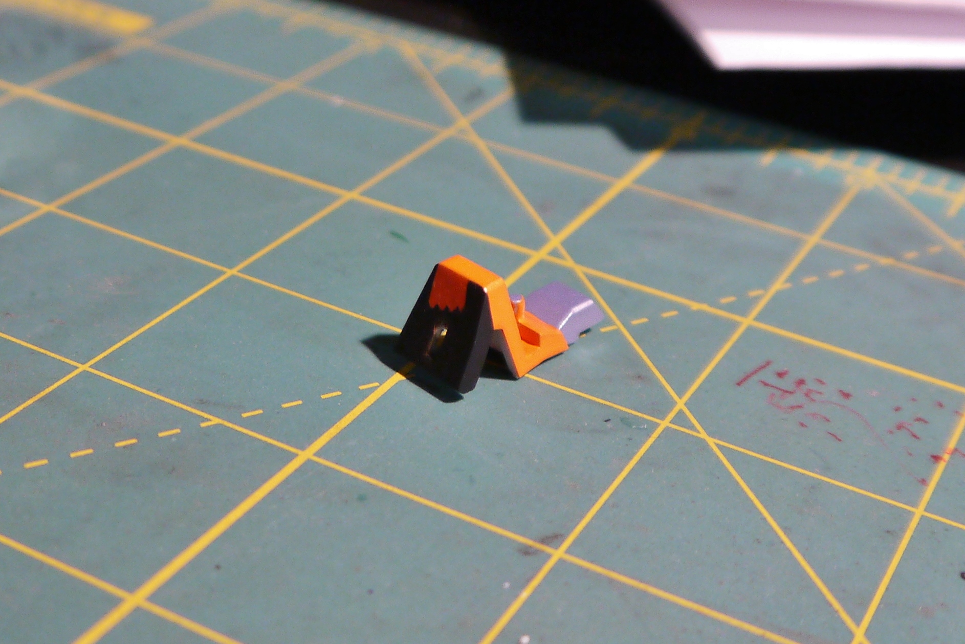 Hasegawa 1/100 Temjin 747 Type a8 “White Rainbow Knight” – Supar Robo