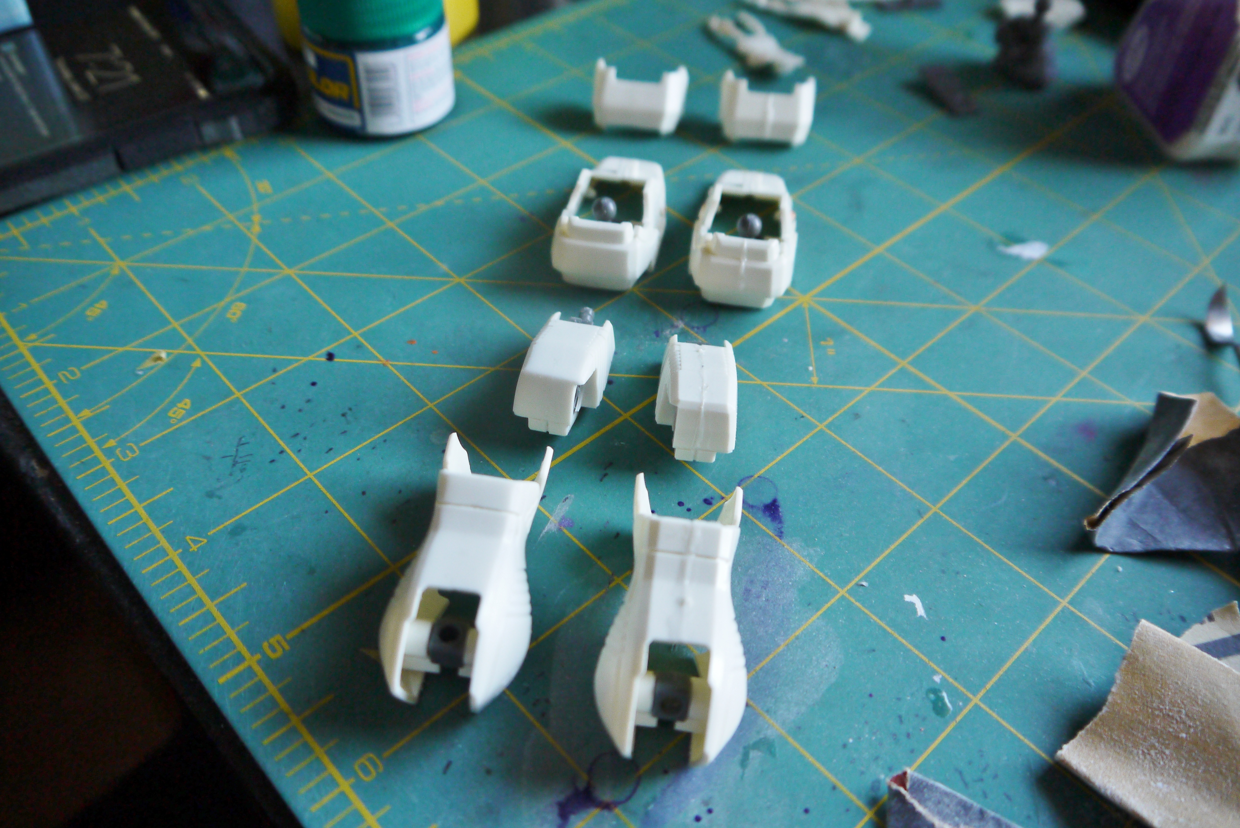 Hasegawa 1/100 Temjin 747 Type a8 “White Rainbow Knight” – Supar Robo